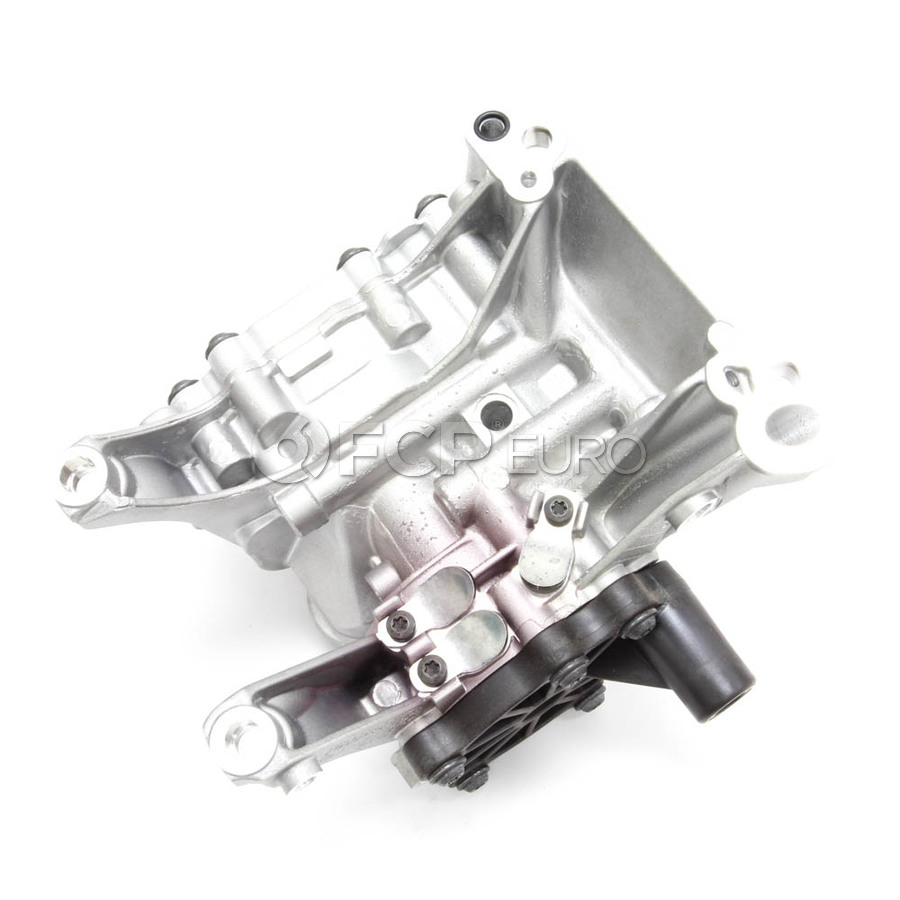 BMW Engine Oil Pump - Genuine BMW 11417624135 | FCP Euro