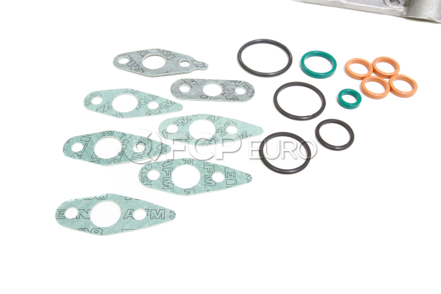 Volvo Oil Pan Kit - Genuine Volvo 517774 | FCP Euro