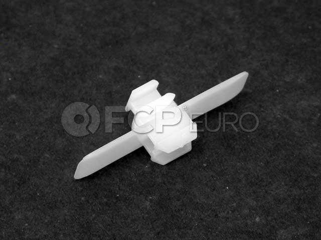 Mercedes Moulding Clip Insert - Auveco 0069888978 | FCP Euro