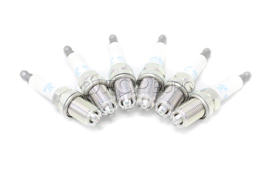 BMW Spark Plug Kit (Set of 8) - 12120037607KT13 | FCP Euro