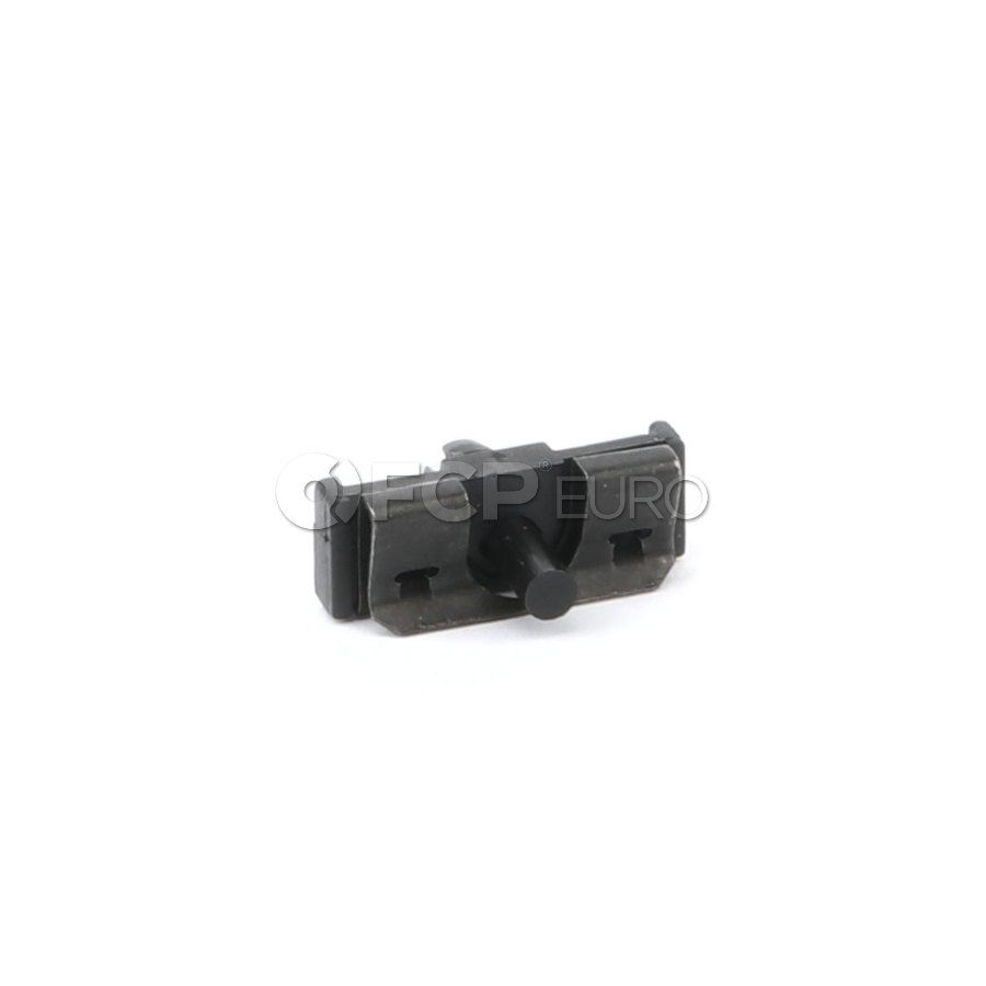 Volvo Exterior Molding Clip - Genuine Volvo 1372113 | FCP Euro