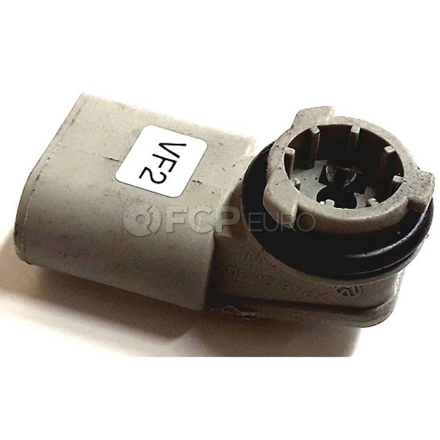 Audi Turn Signal Light Socket - Genuine Audi 4L0953163 | FCP Euro