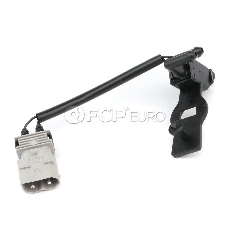 BMW Heated Spray Nozzle - Genuine BMW 61668354117 | FCP Euro