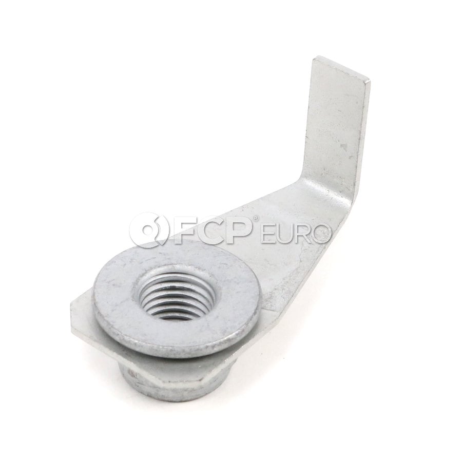 Land Rover Suspension Control Arm Nut - Genuine Land Rover RYH501060 ...