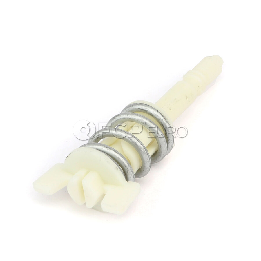 Volkswagen Tail Light Clip - Genuine VW 1K8945300 | FCP Euro