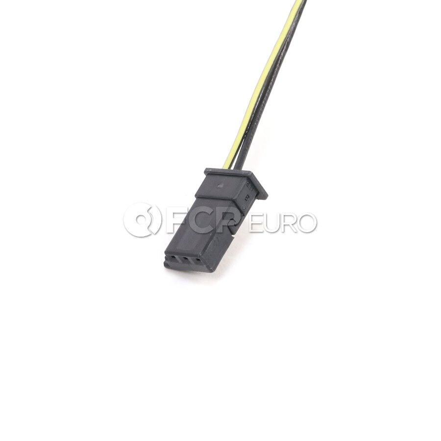 Volvo Center High Mount Stop Light - Genuine Volvo 31395455 | FCP Euro