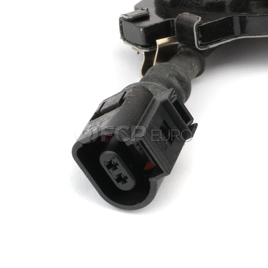VW Brake Pad Set - Genuine VW 5Q0698151AJ | FCP Euro