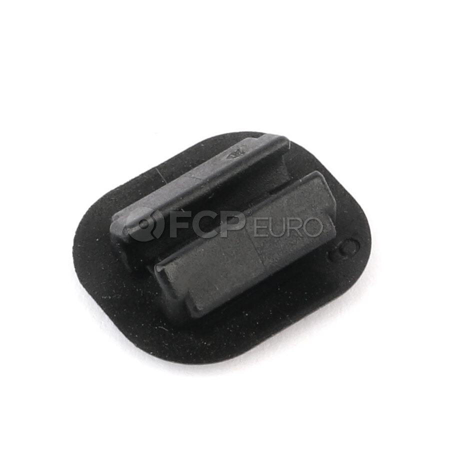 Volvo Fender Liner Retainer - Genuine Volvo 30698668 | FCP Euro