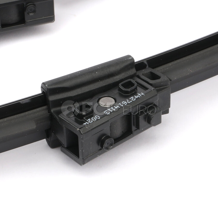 Mercedes Wiper Blade Set - Genuine Mercedes 4638200407 | FCP Euro