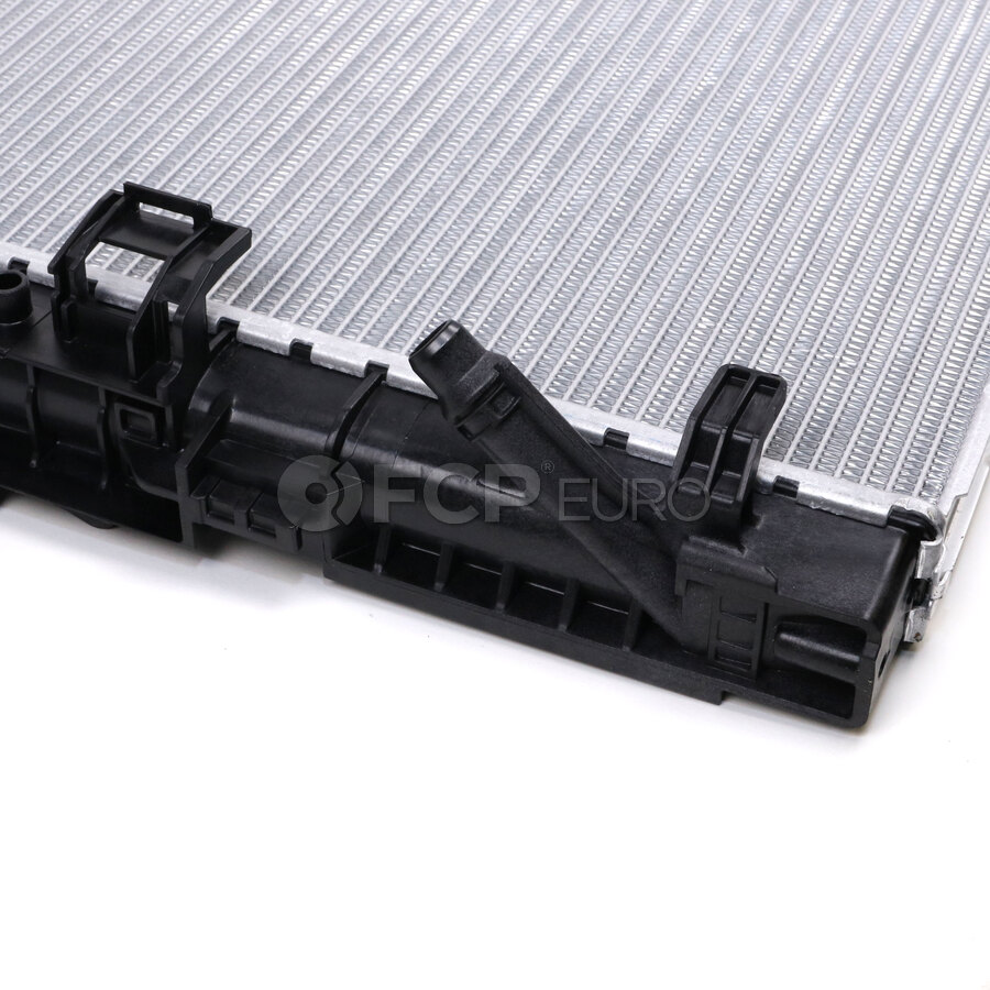 BMW Radiator - Mahle Behr 17118476010 | FCP Euro