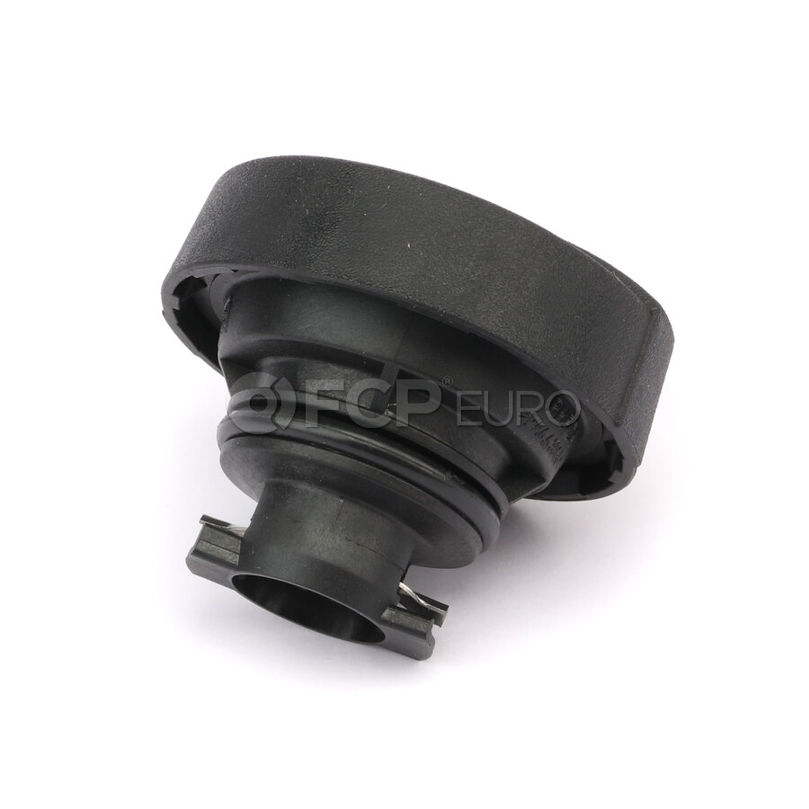 Volvo Oil Filler Cap - Genuine Volvo 30677911 | FCP Euro